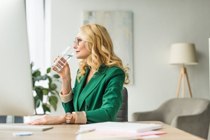 Top Tips for Drinking Water - At Work Wellbeing